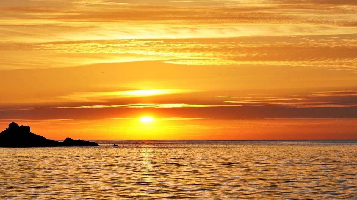 Soirée coucher de soleil en voilier a Port-Cros depuis le Lavandou