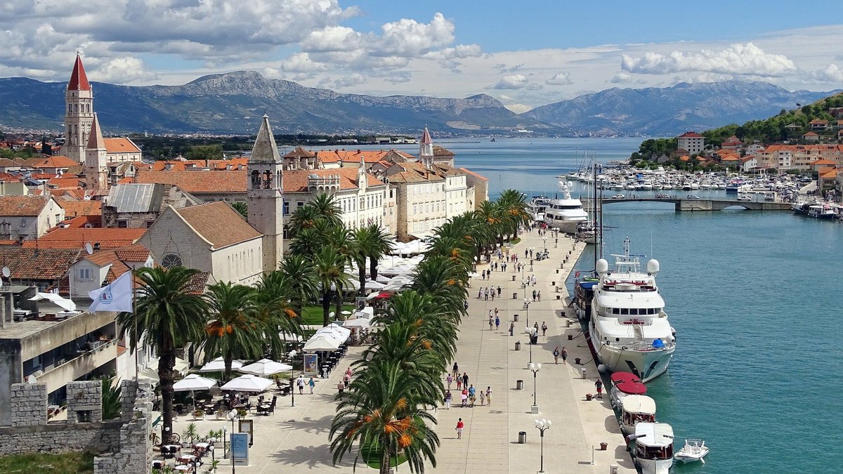 Croisiere en catamaran Split : Vis, Palminaza, Stari Grad, Milna,