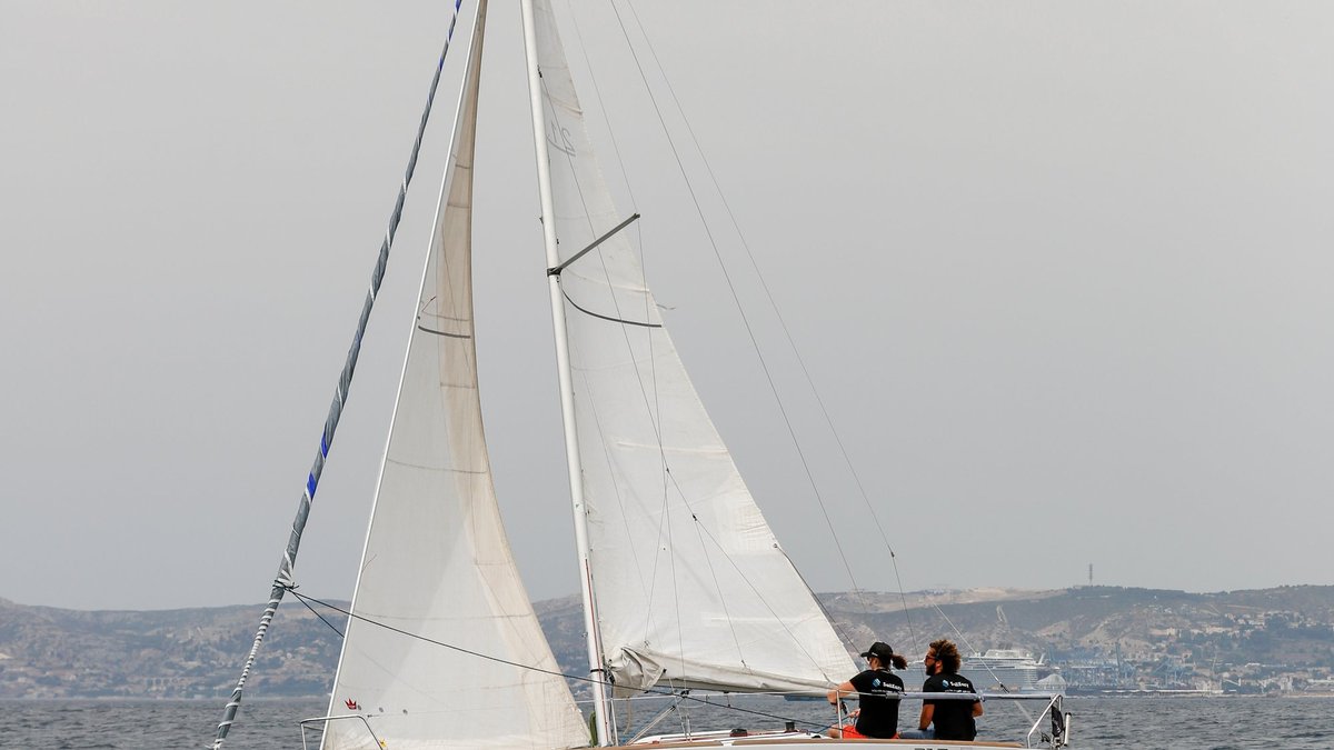 Location voilier First 21.7 Port de Marseille